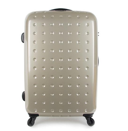 Lux Mae's Corner: Feb 23, 2011