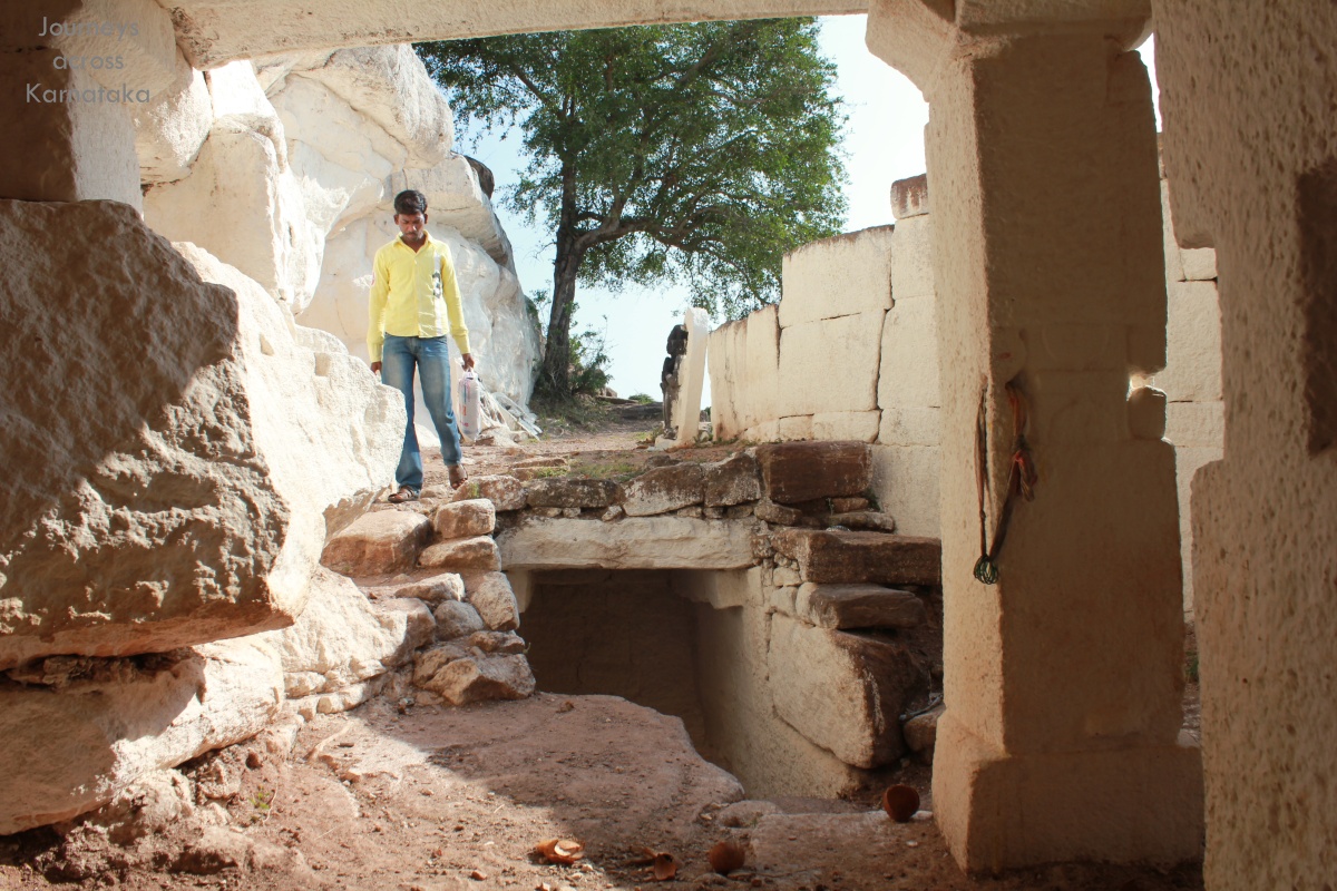 Journeys across Karnataka: Temple on a ledge, Gajendragad