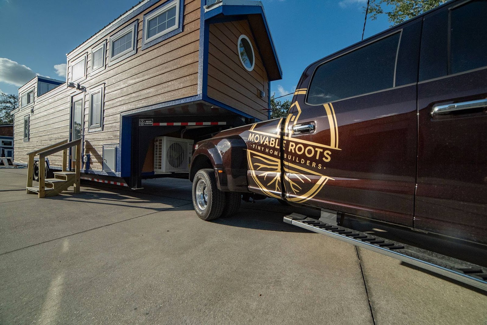 TINY HOUSE TOWN: The Cox From Moveable Roots