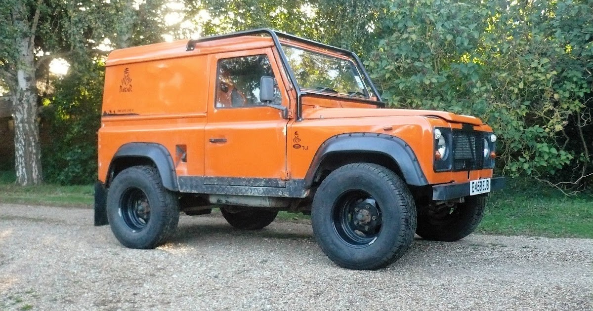 Landrover Defender: 1987 LAND ROVER 90 4C REG DT DIESEL ORANGE