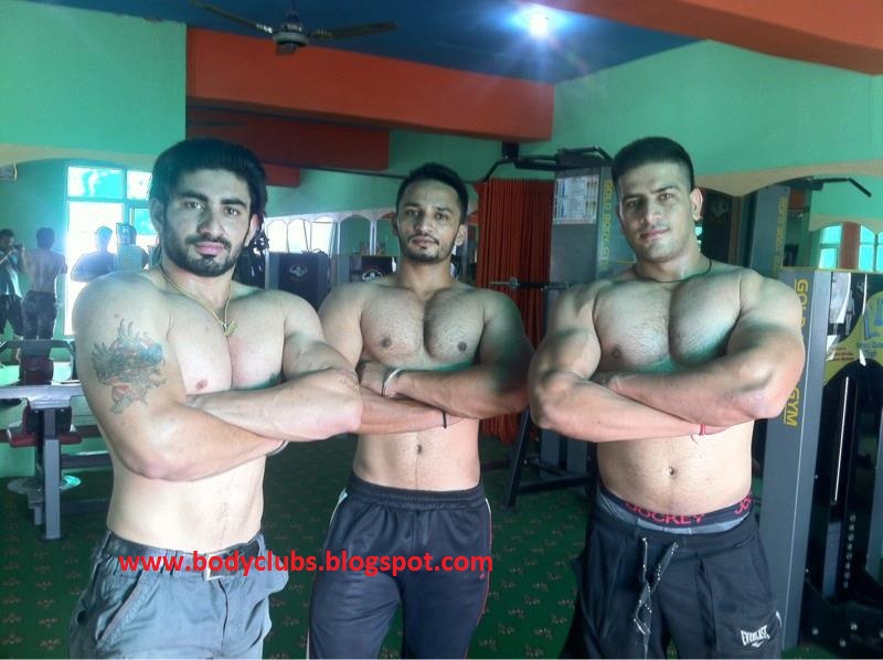 INDIAN PUNJABI BODY BUILDER