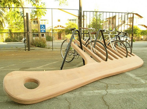 Xing Fu: ARTISTIC AND INNOVATIVE BICYCLE STAND