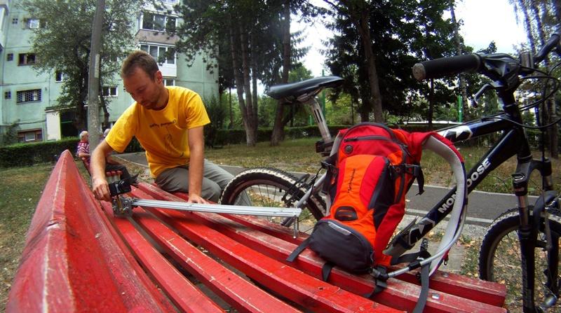 How To Do The Vertigo Effect (Dolly Zoom) in Your Videos - Video Tutorial