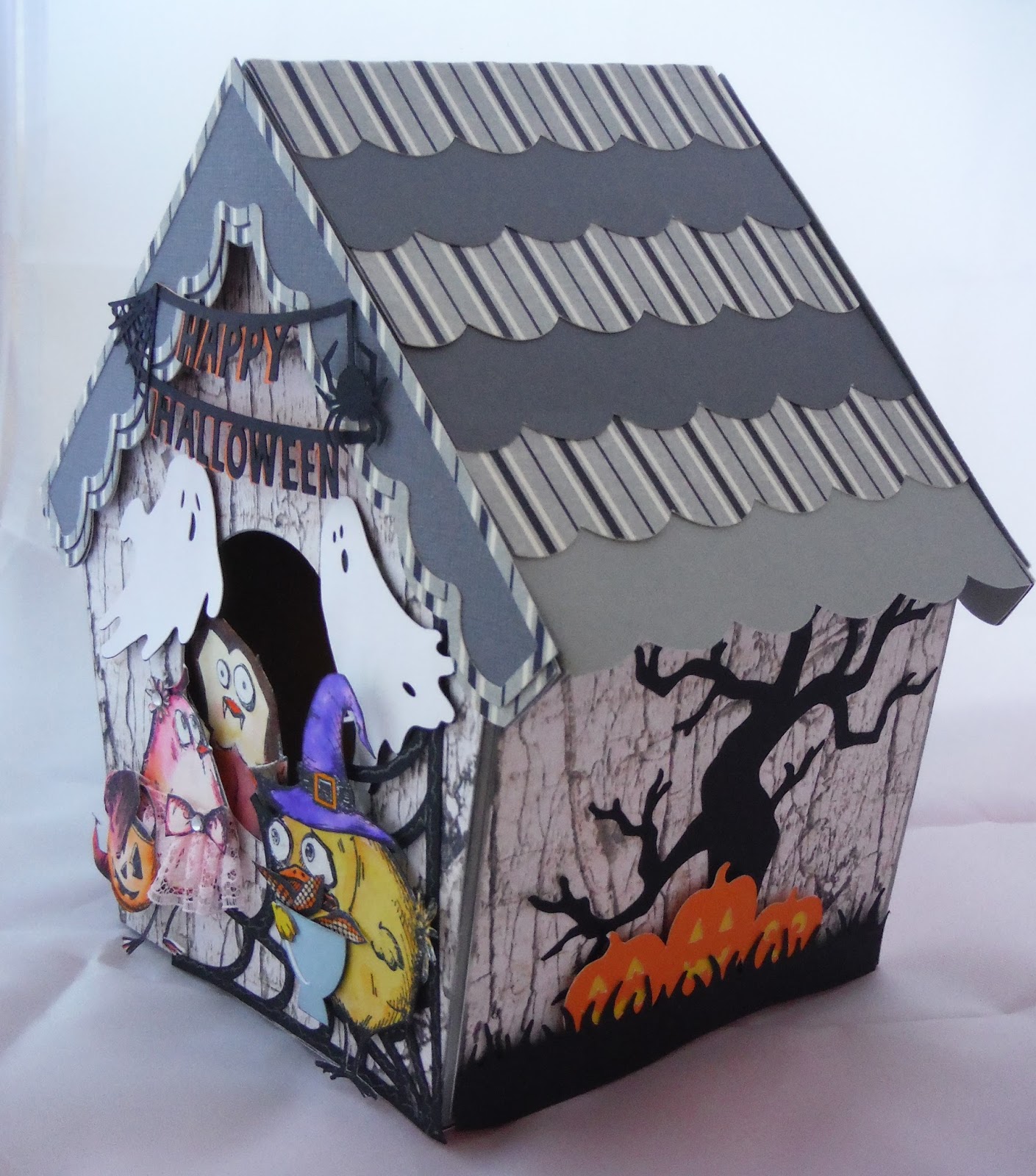 She's a Sassy Lady: Bird Crazy Halloween Birdhouse