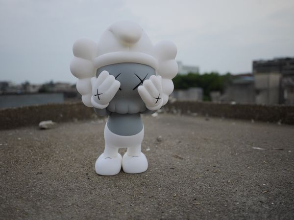 J.ME. (￣ε(#￣): Kaws - Bootleg Smurf