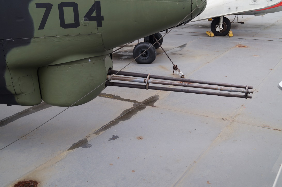 Plastic Models on the Internet: Aircraft walkaround vol.78: Bell AH-1J ...