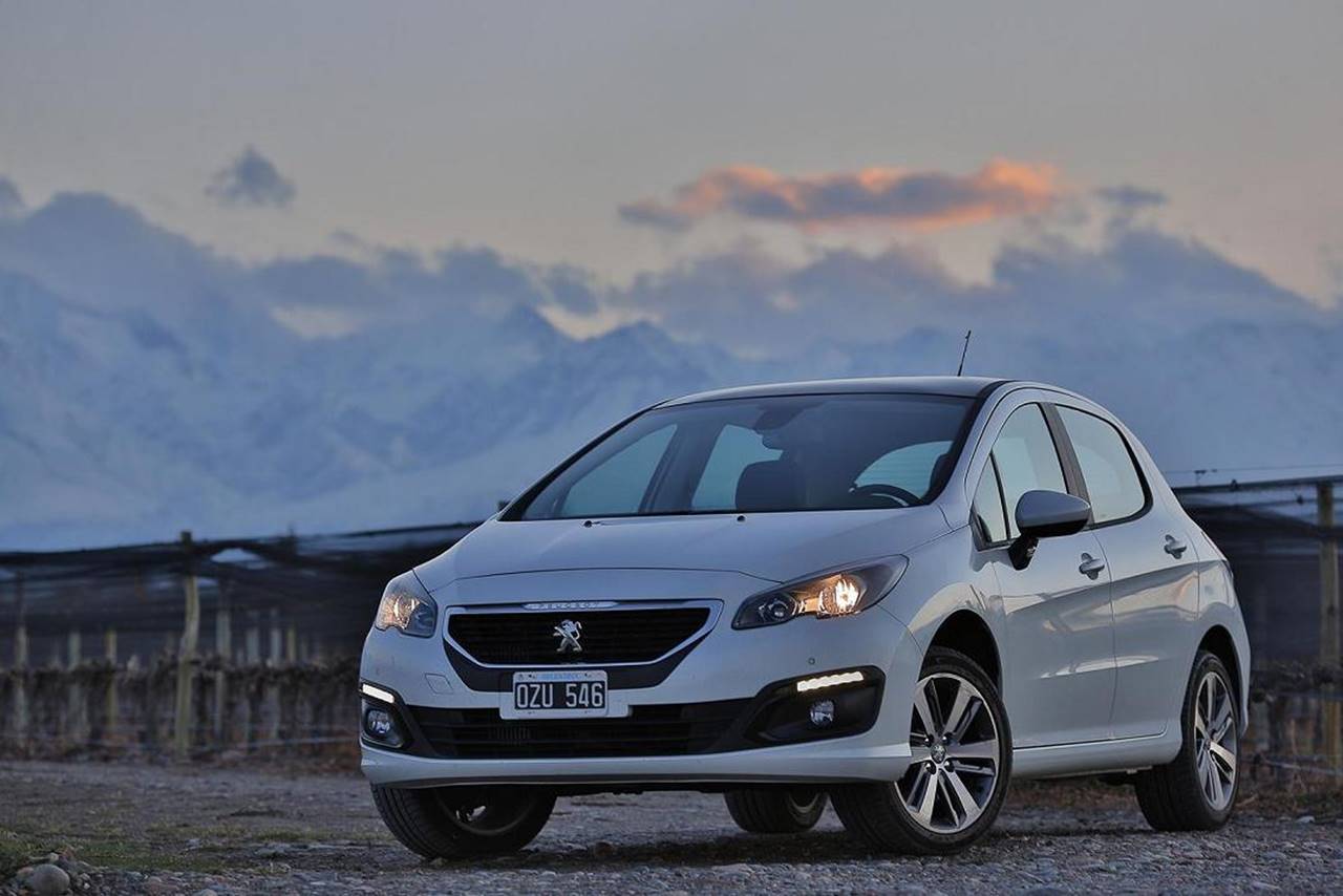 Novo Peugeot 308 2016: vídeo e especificações oficias