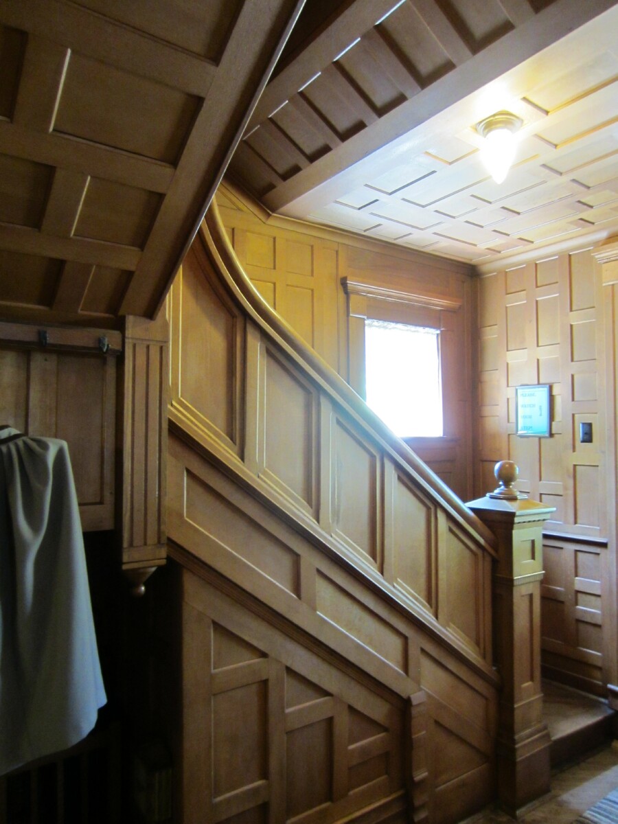 Bird's Yellow House: Loving Limberlost