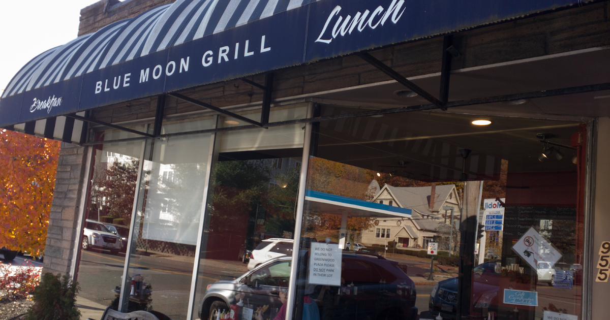 The Daily Lunch: Blue Moon Grill Wakefield