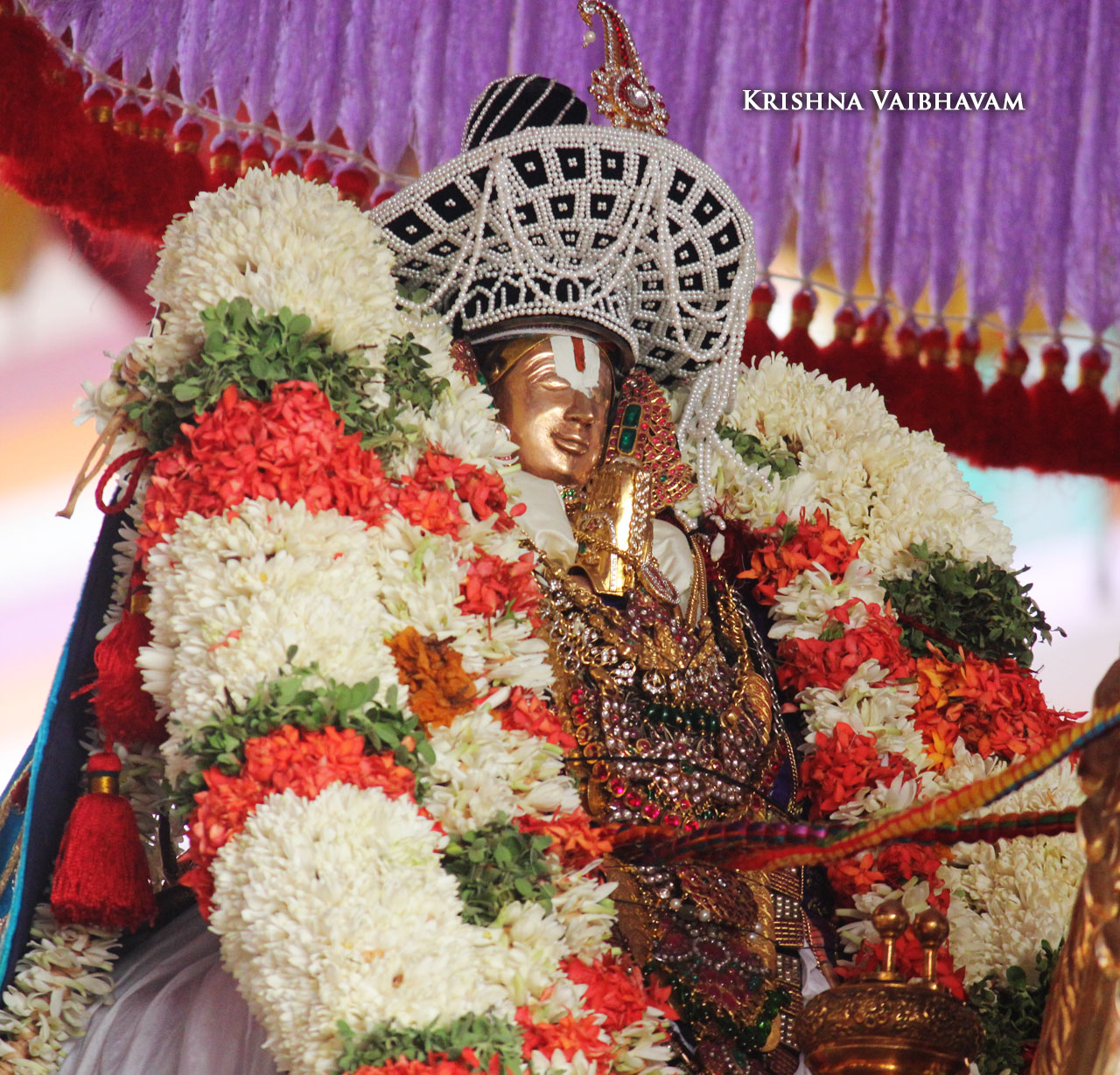 Krishna Vaibhavam: 06 Kuthirai Vahanam - Vellai Sattupadi Udaiyavar ...