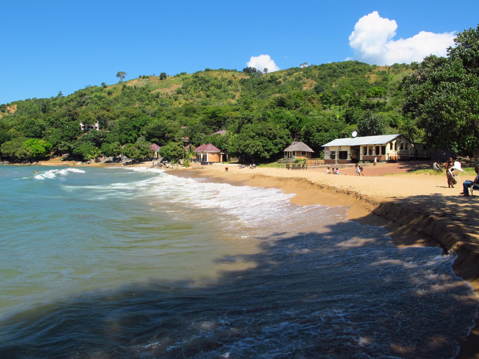 Leo in Malawi: Chikare Beach in Nkhata Bay with Andrea and Ilhame ...