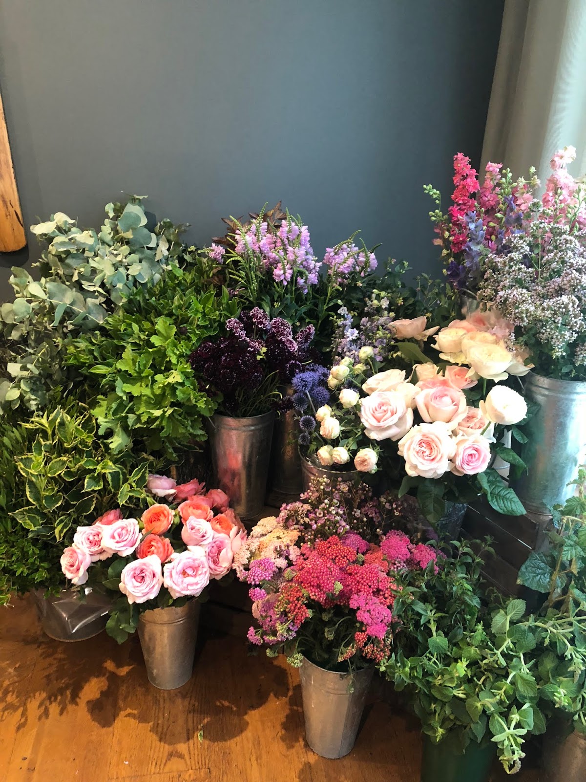 Flowers // A Flower Workshop with Philippa Craddock - Roses and Rolltops