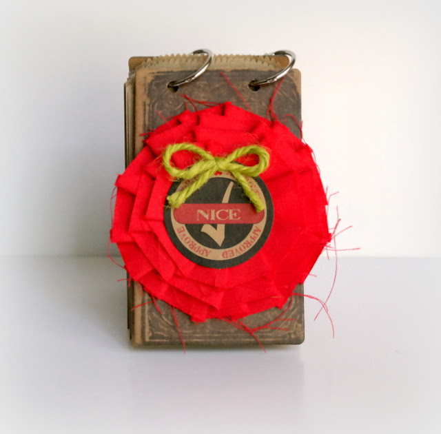 Christmas Countdown Paper Bag Album - Canvas Corp