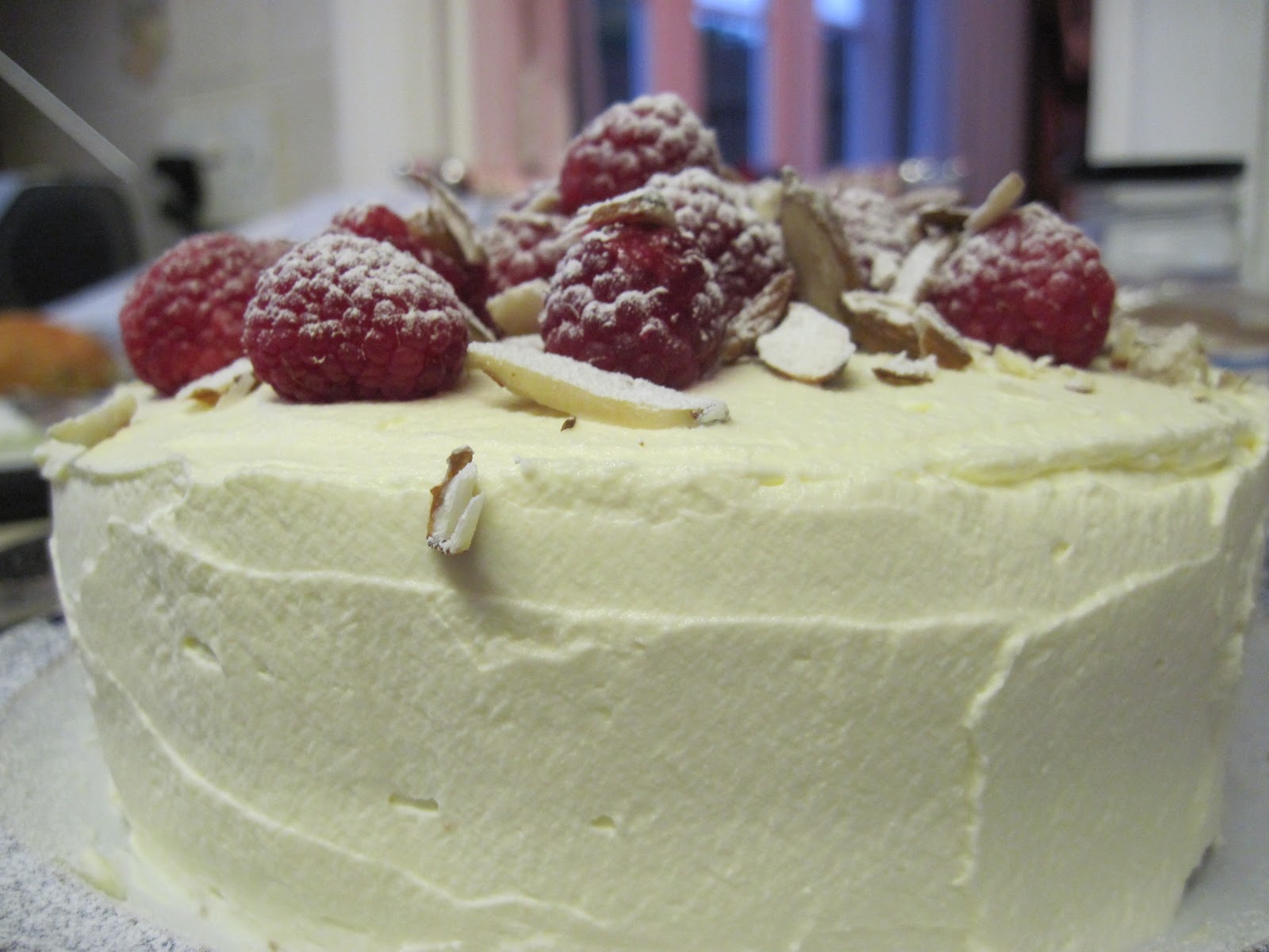 The Sugar Lump: Raspberry Bakewell Cake