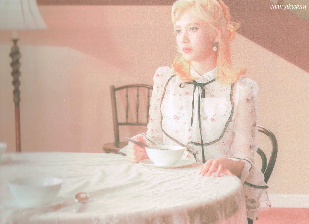 I Love Red Velvet : RED VELVET - 3RD MINI ALBUM "RUSSIAN ROULETTE ...