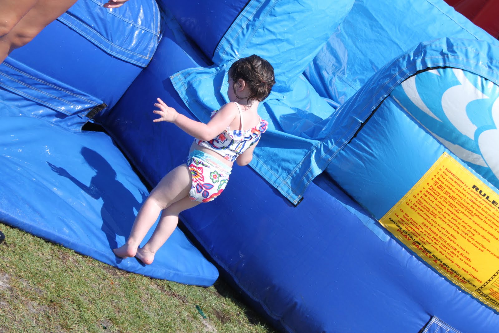 Mojoy: Water slide, baby!