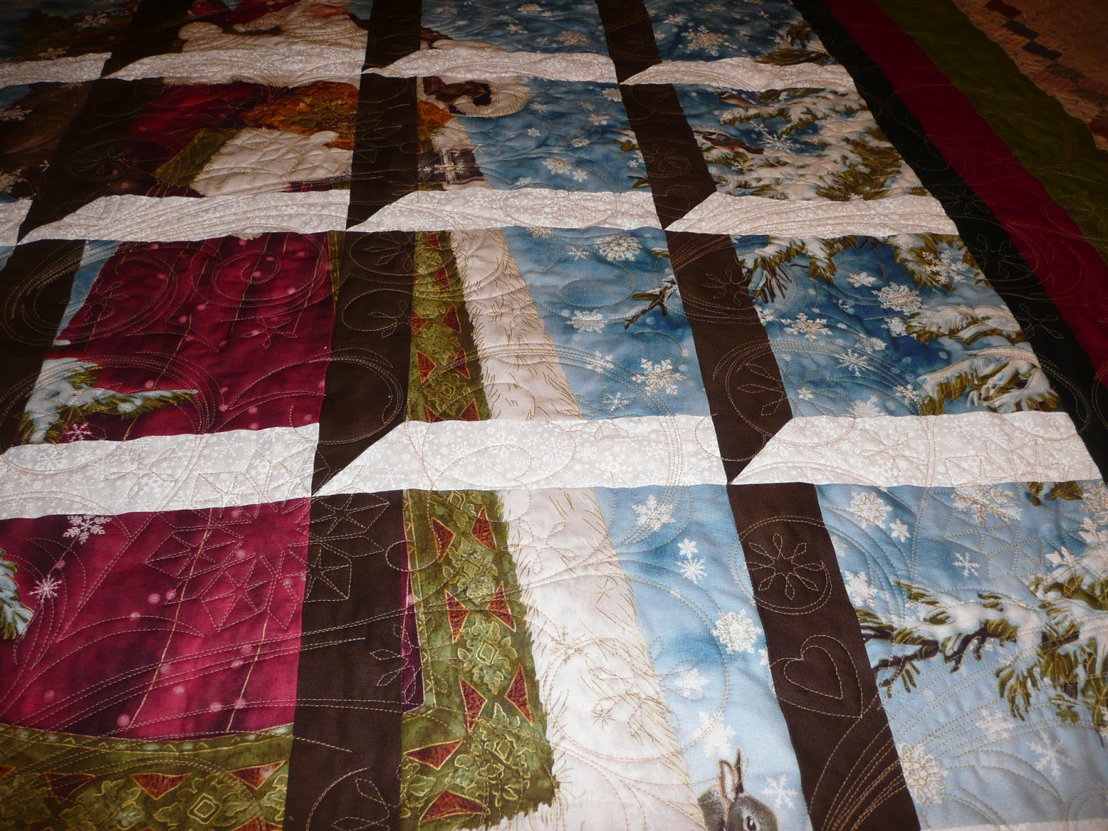 Acorn Ridge Quilting: Carolyn's Santa and Attic Windows Quilt