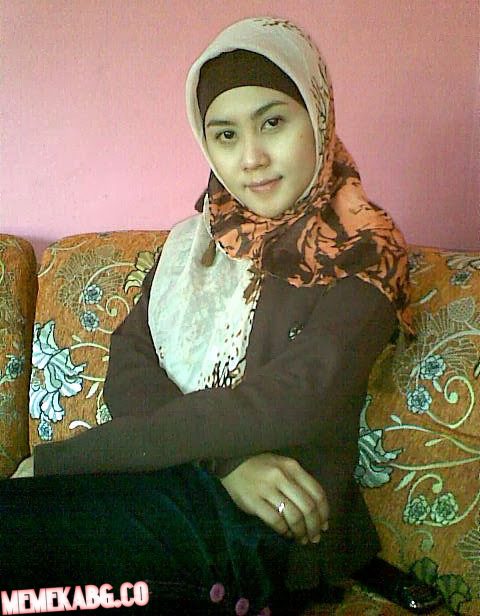 Jilbab Bugil horni berat - Cerita Sex Update