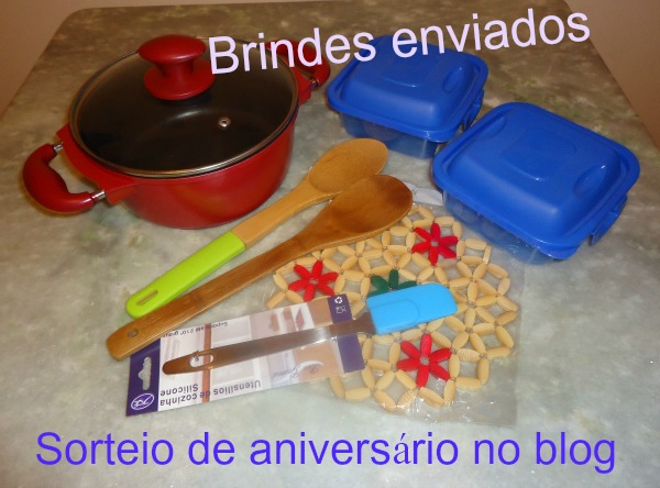 Brindes do sorteio de aniversário no Blog: Enviados - Espaço das ...