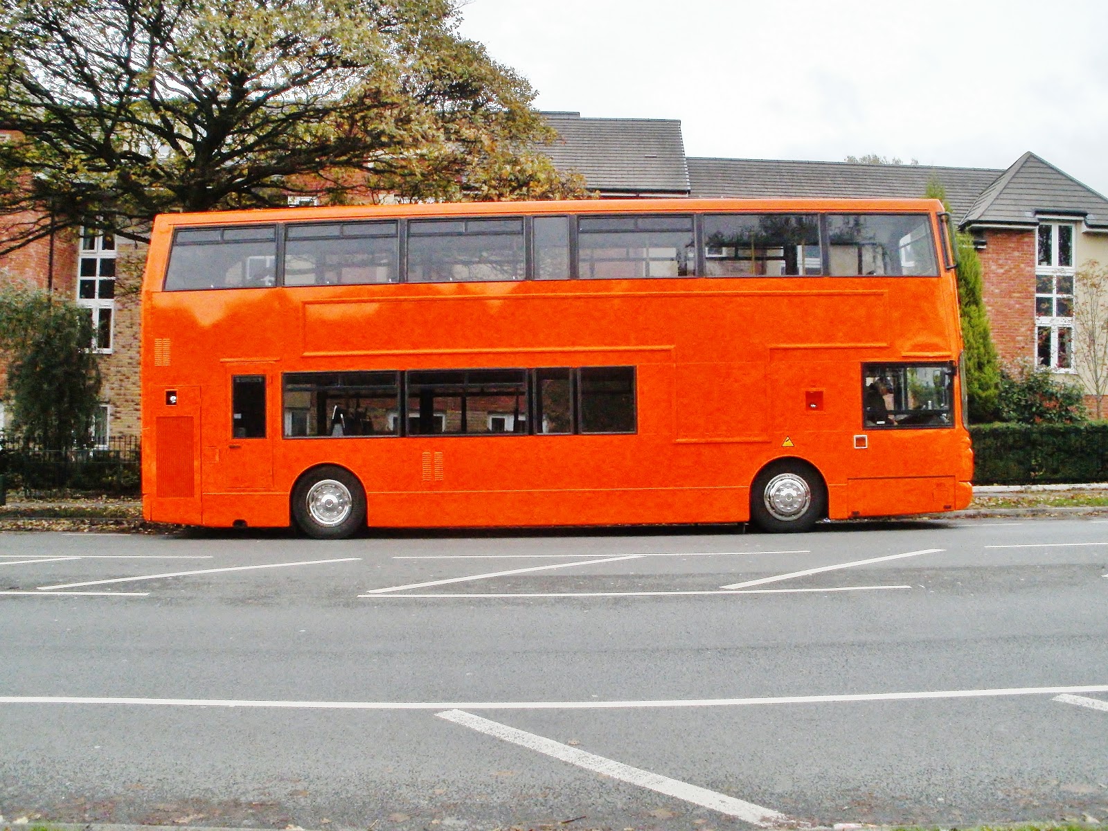 Ferraris and Other Things: Orange Bus