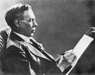 Tolkien collection: Essays Presented to Charles Williams, prima ...