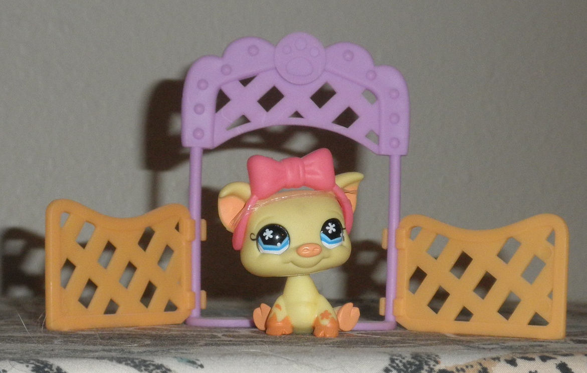 Collectomania: LPS Pigs