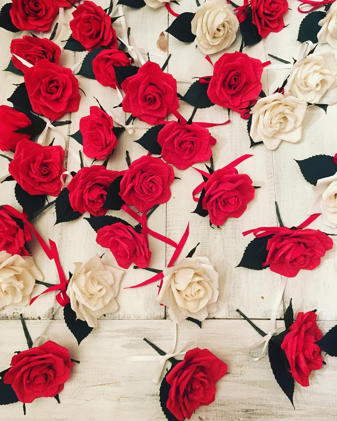 Handmade PaPer FloweRs by Maria Noble