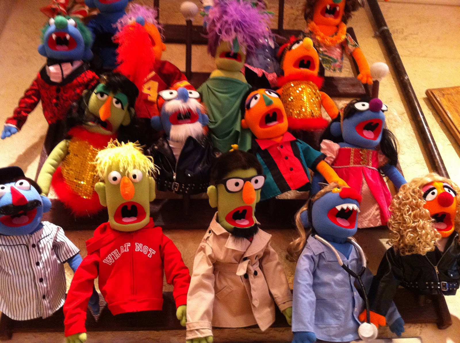 Francine Gardner - Art de Vivre: F A O Schwartz:Design your own Muppet