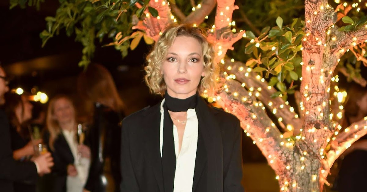 Lovely Ladies in Leather: Perdita Weeks in leather pants