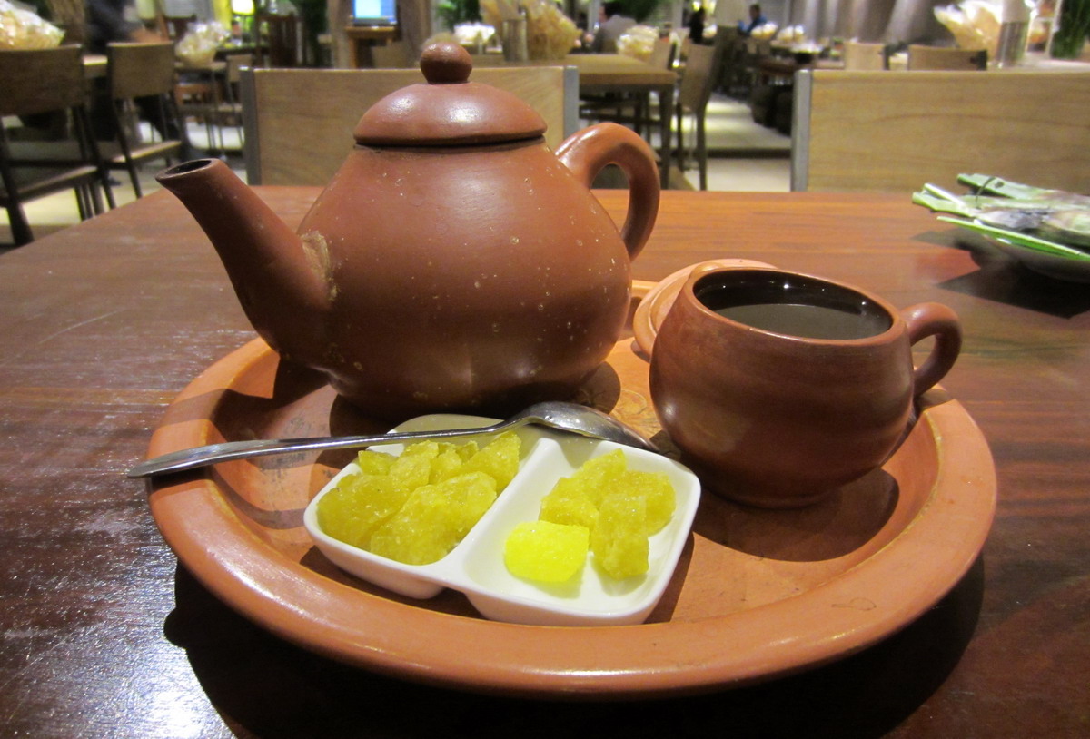 Sejarah Teh Poci minuman teh khas Tegal | MZ Blog