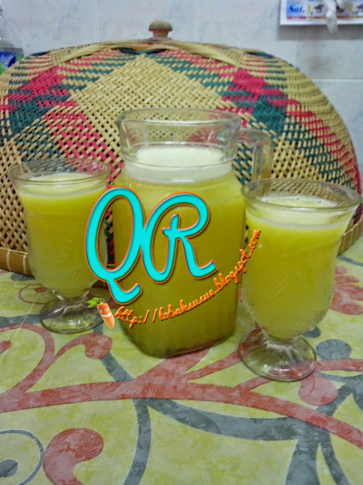 Buah dan Jus Markisa