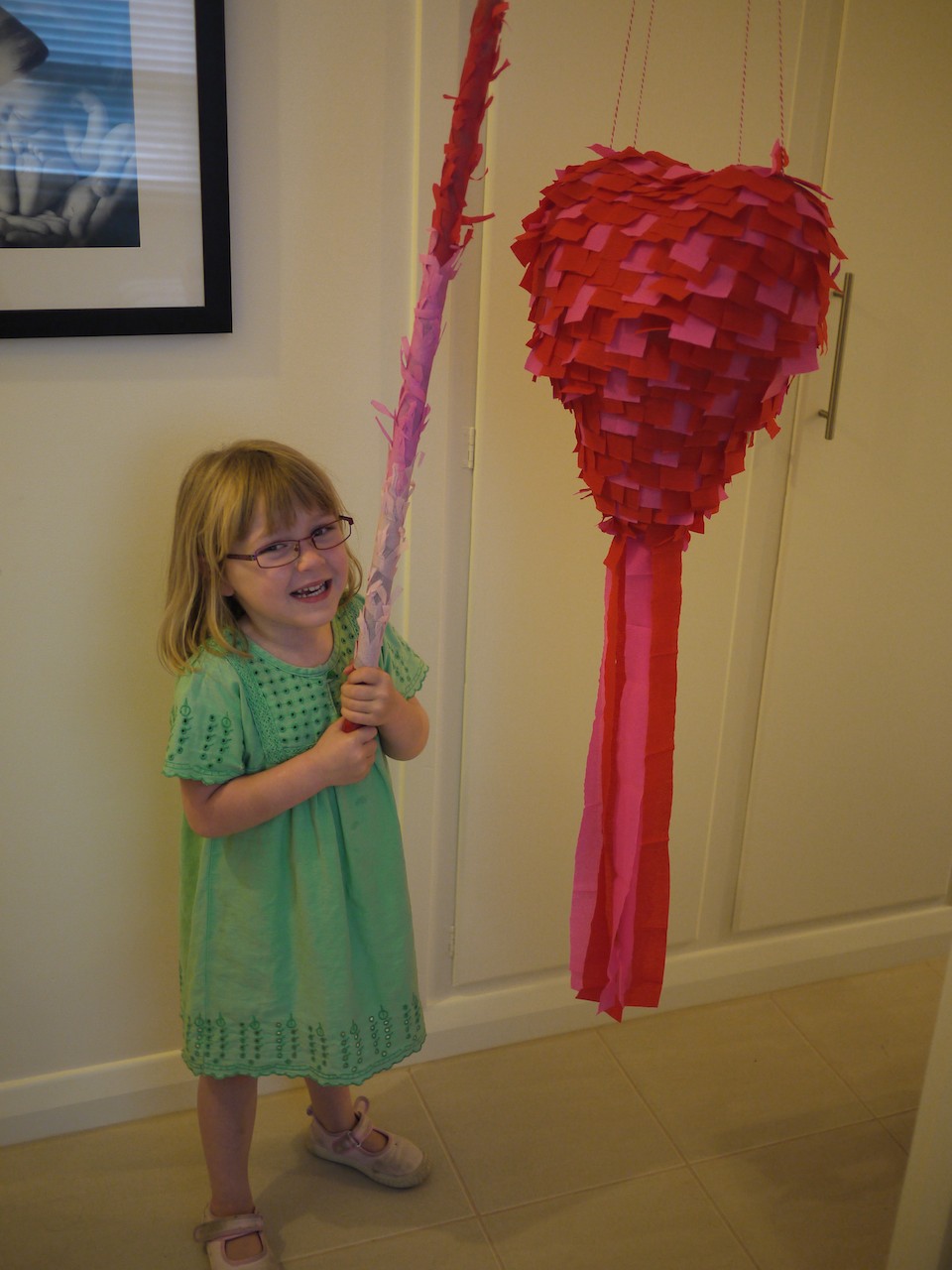 Little Hiccups: Piñatas - Smashing good fun!