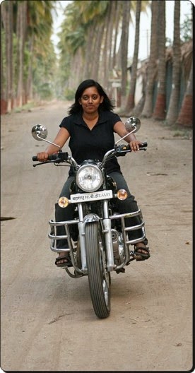 IndiaGirlsOnBike - Women Empowerment Of India: August 2014