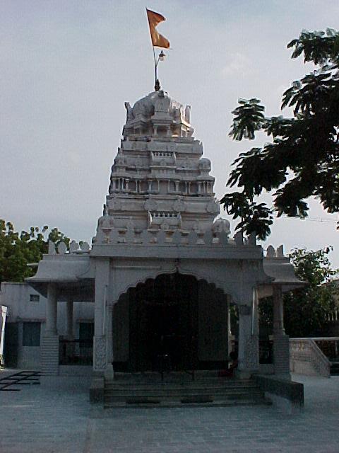 mee sevalo Mahesh: Sri Abhaya Anjaneya Swamy Temple Adoni