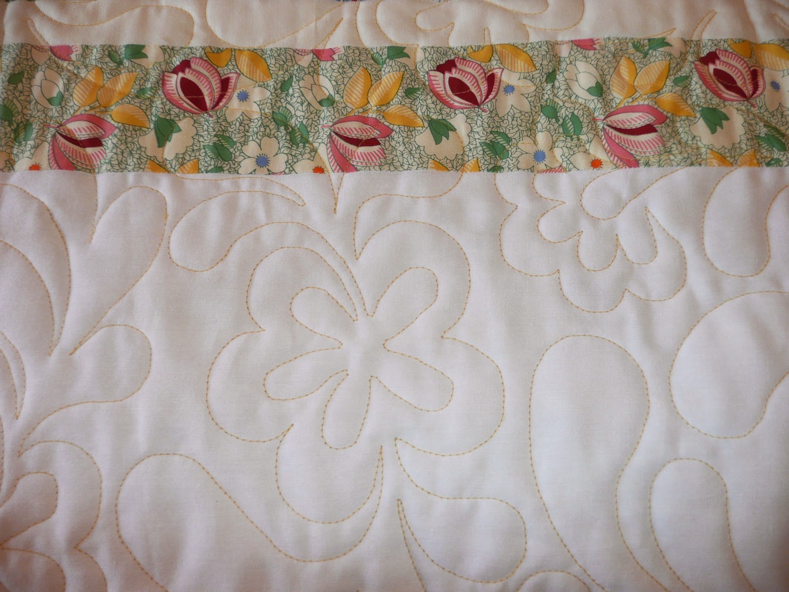 Acorn Ridge Quilting: Alyce's" Aunt Grace Circle of Friends" Quilt