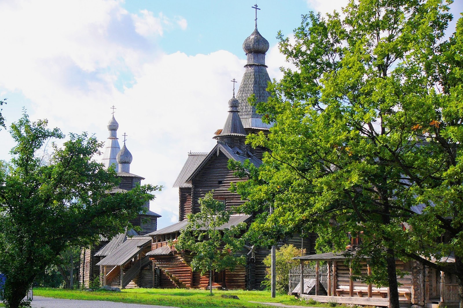 Novgorod Veliky ( Великий Новгород ). A voyage to ancient Veliky ...
