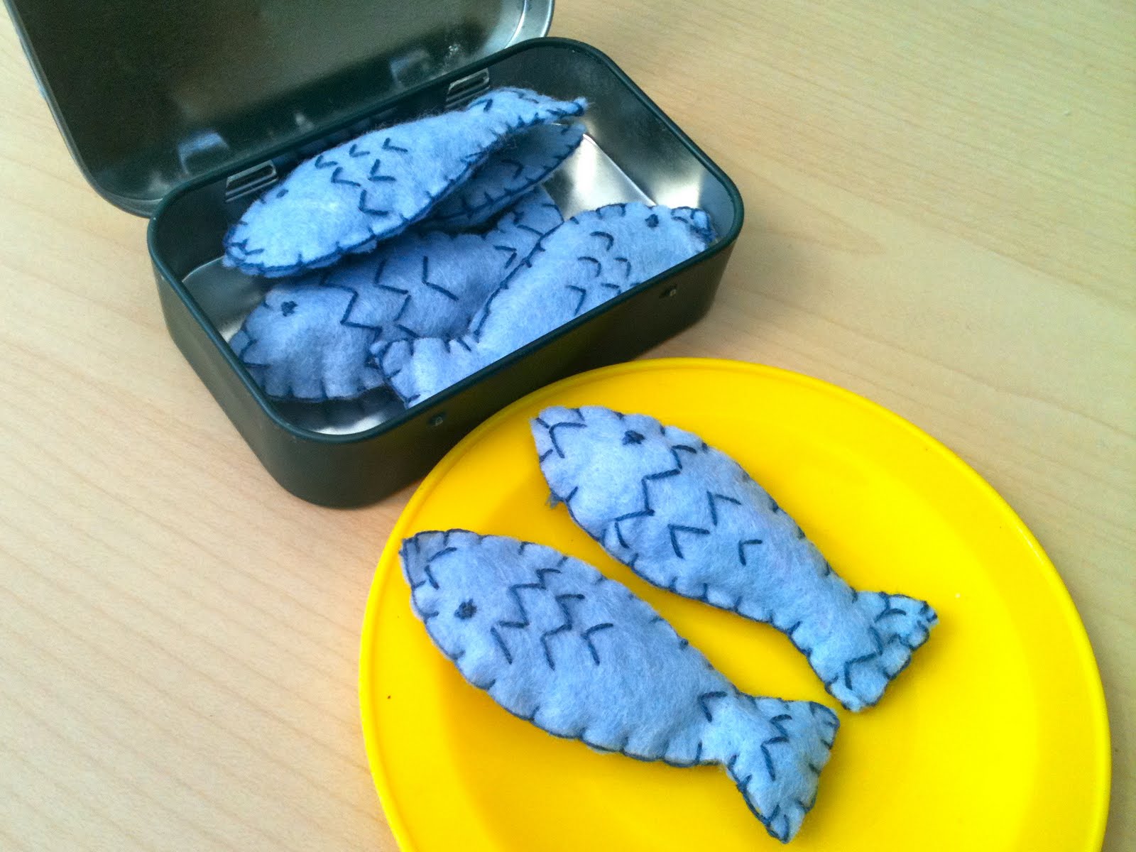 alljoinin.net blog: final (felt) fish for friday, I "fink"