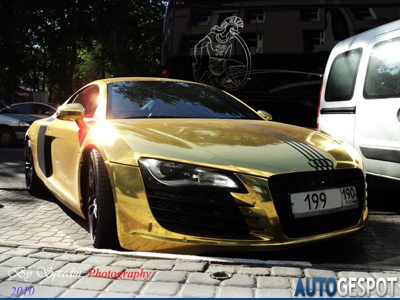 Gold Audi R8 spotted | Automobile For Life