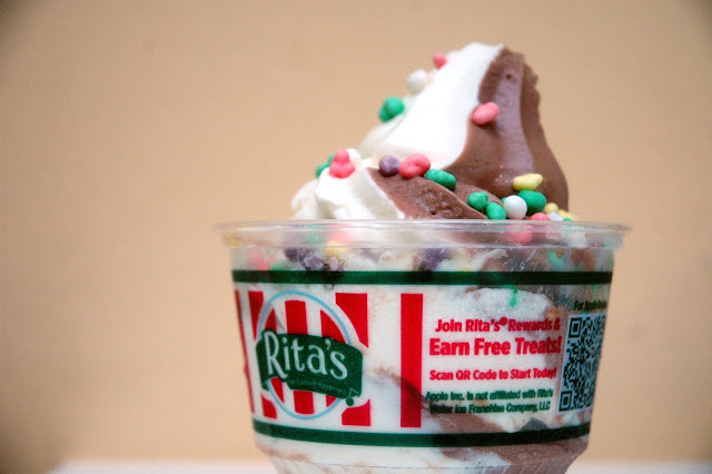 DUDE FOR FOOD: Happiness at Rita's Italian Ice