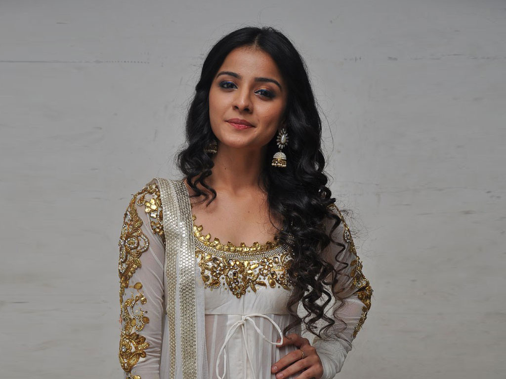 Mahima Makwana Profile | Biodata | Biography | Gallery | Wiki ...
