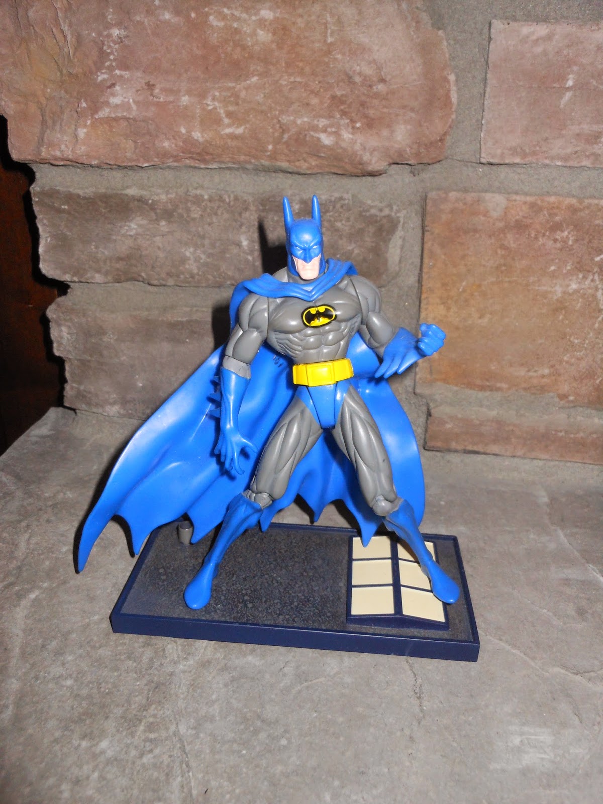 Emperor Dinobot's giant Batman figure database and review site!: DC ...