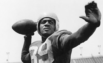 Sports in the Early Twentieth Century : Football in the 1920's