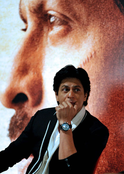 Shahrukh Khan In Sad Mood - Photos Blog - Everything In Photos