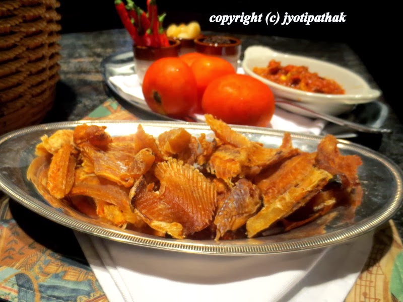 Taste of Nepal: Tomato Pickle with Sukuti Fish - (गोलभेडा को अचारमा ...