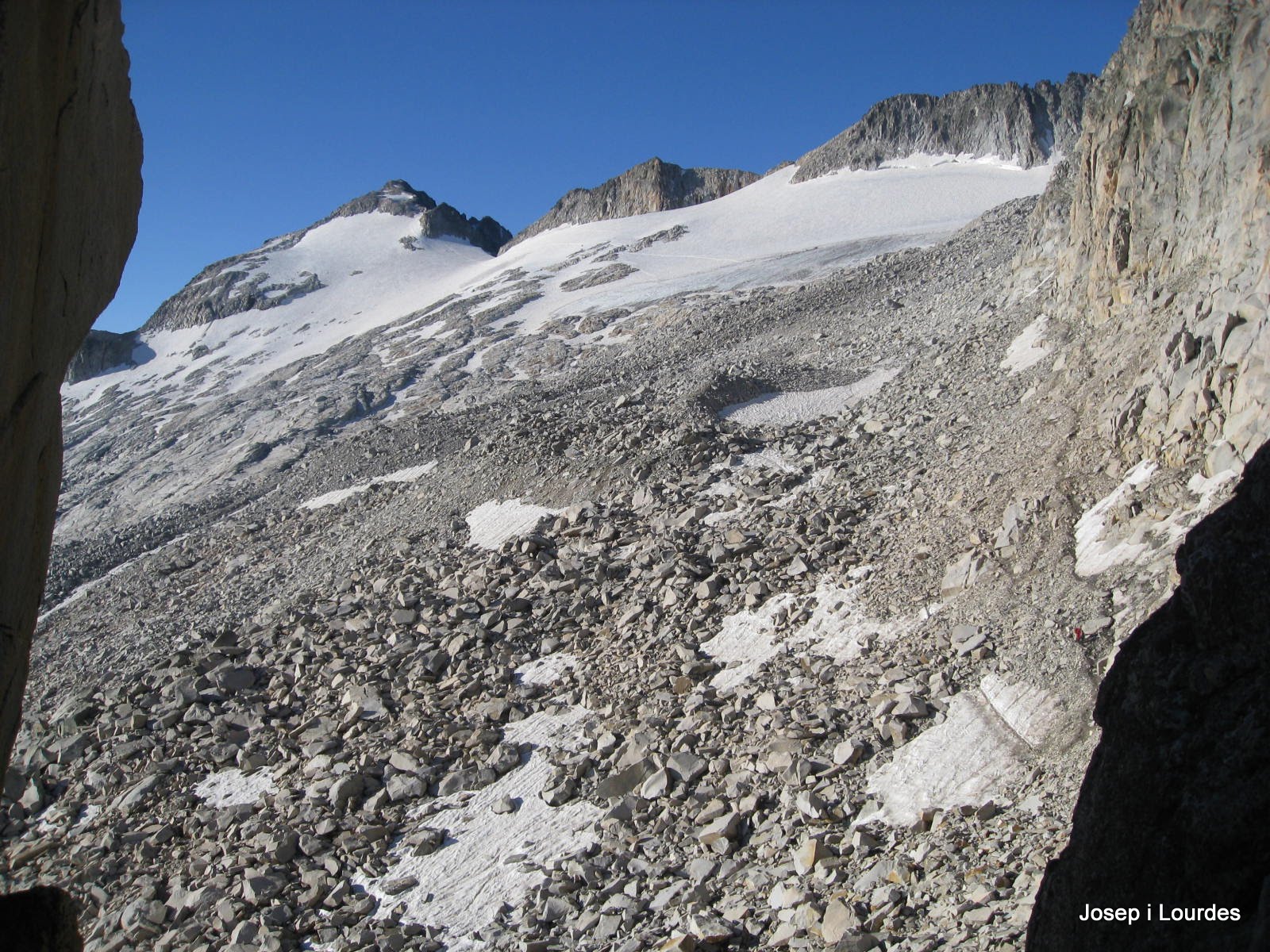 Los 3000 de los Pirineos: Abadias, Aguja Schmid-Endell, Maldito y Punta ...