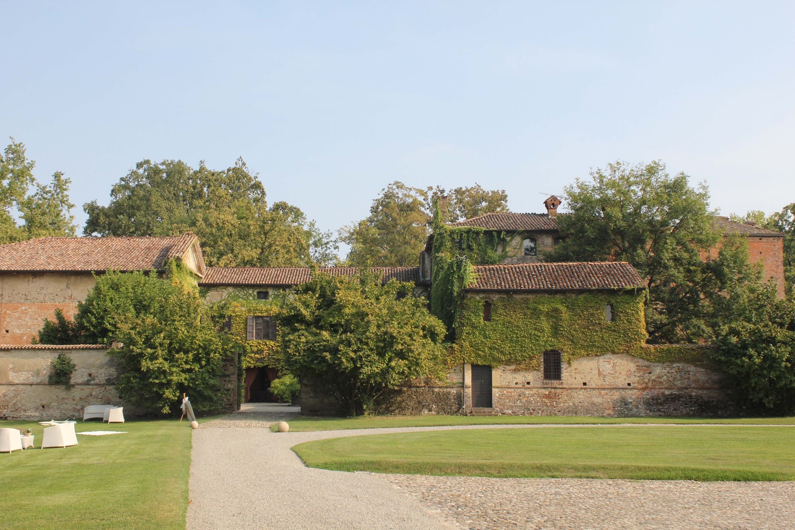 Emilia Misteriosa: MISTERIOSE PRESENZE E SIMBOLI ESOTERICI AL CASTELLO ...