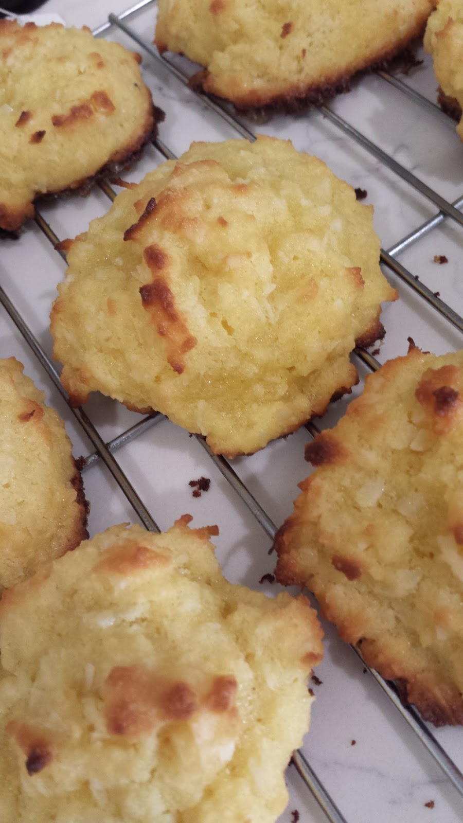 Foodies, Forks and Leeks: Coconut Butter Macaroons will make...