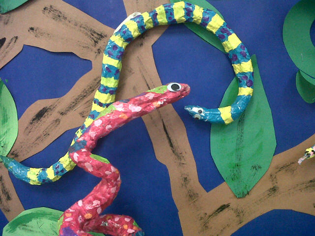 horizons - imagine, dream, discover: Simile Snakes and a Super Sale