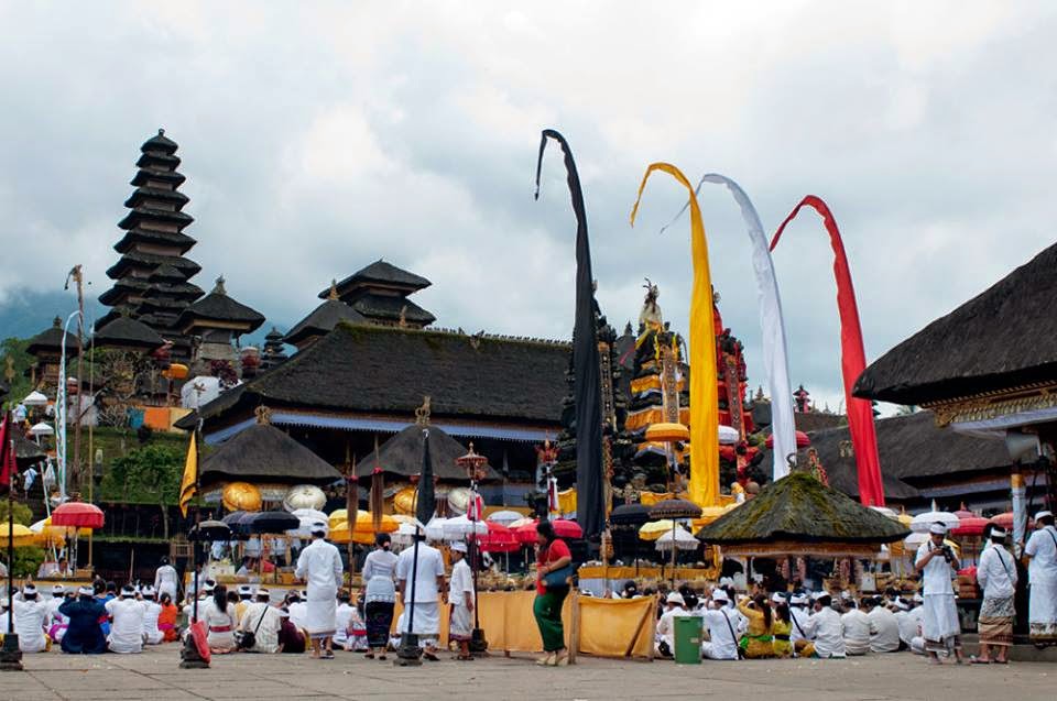 Piodalan Purnama Kedasa