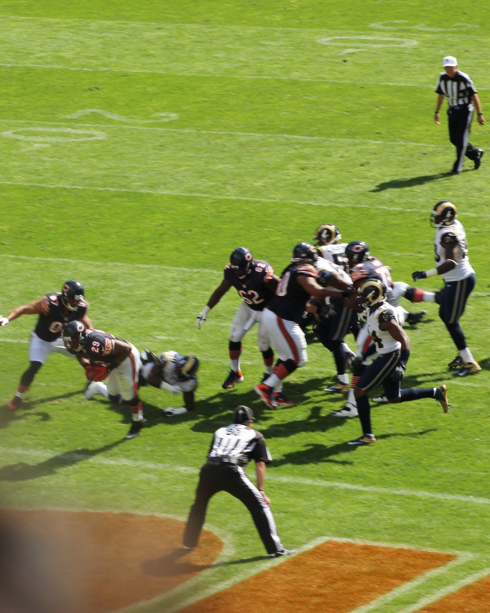 Seth Saith: Quick Snaps: Photos of the Chicago Bears vs. St. Louis Rams